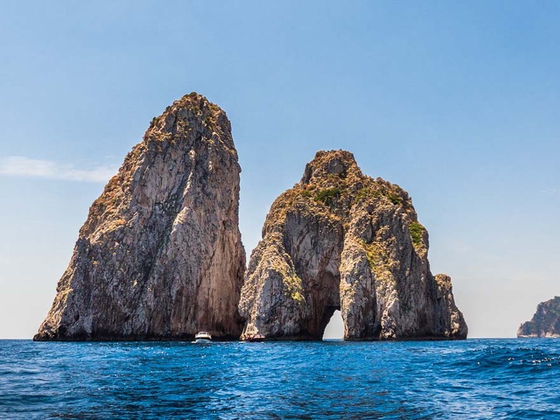 Capri: Guide and Information - Book hotels and tours online